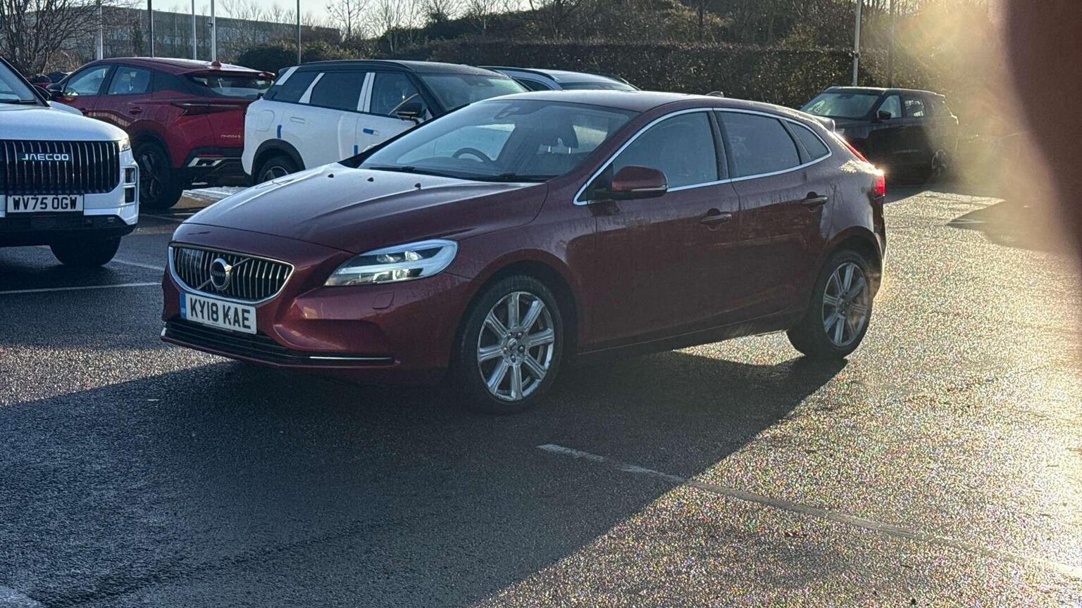 Used VOLVO V40 2018 Red for sale - £10495 in Derby, Derbyshire ...