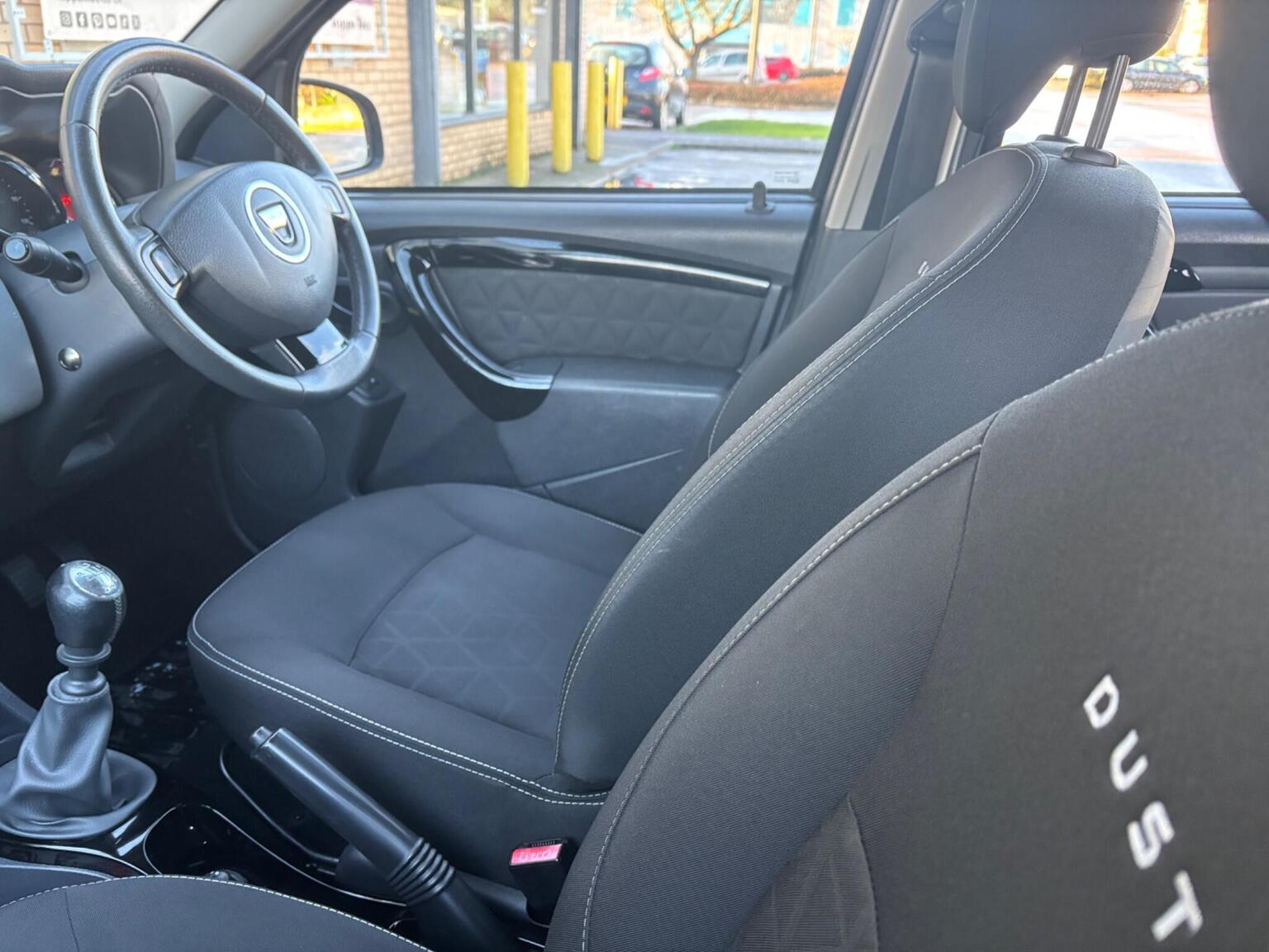 Used DACIA DUSTER 2015 Grey for sale - £2995 in Shipley, West Yorkshire ...