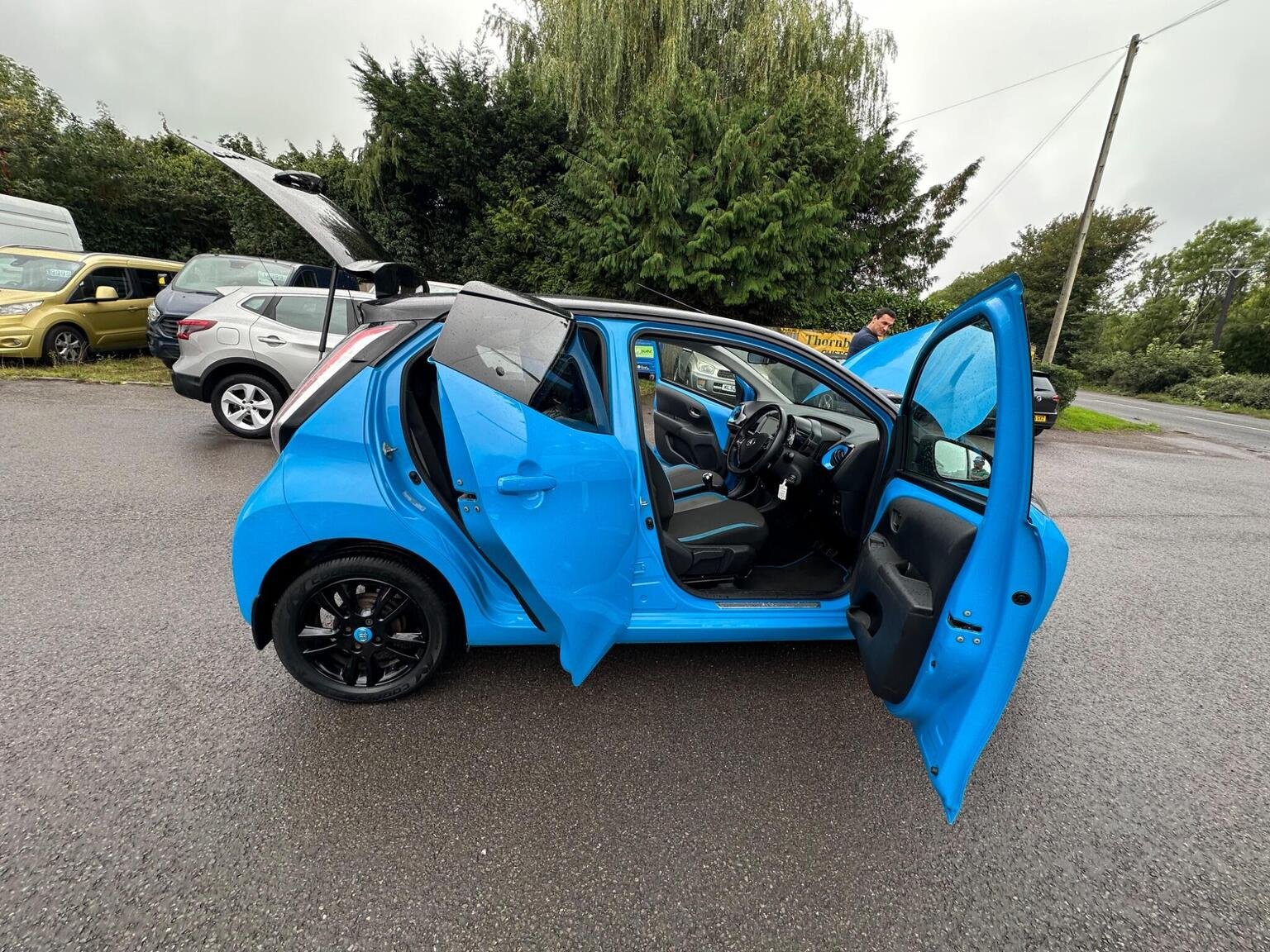 Used TOYOTA AYGO 2016 Blue for sale - £4999 in Thornbury, South ...