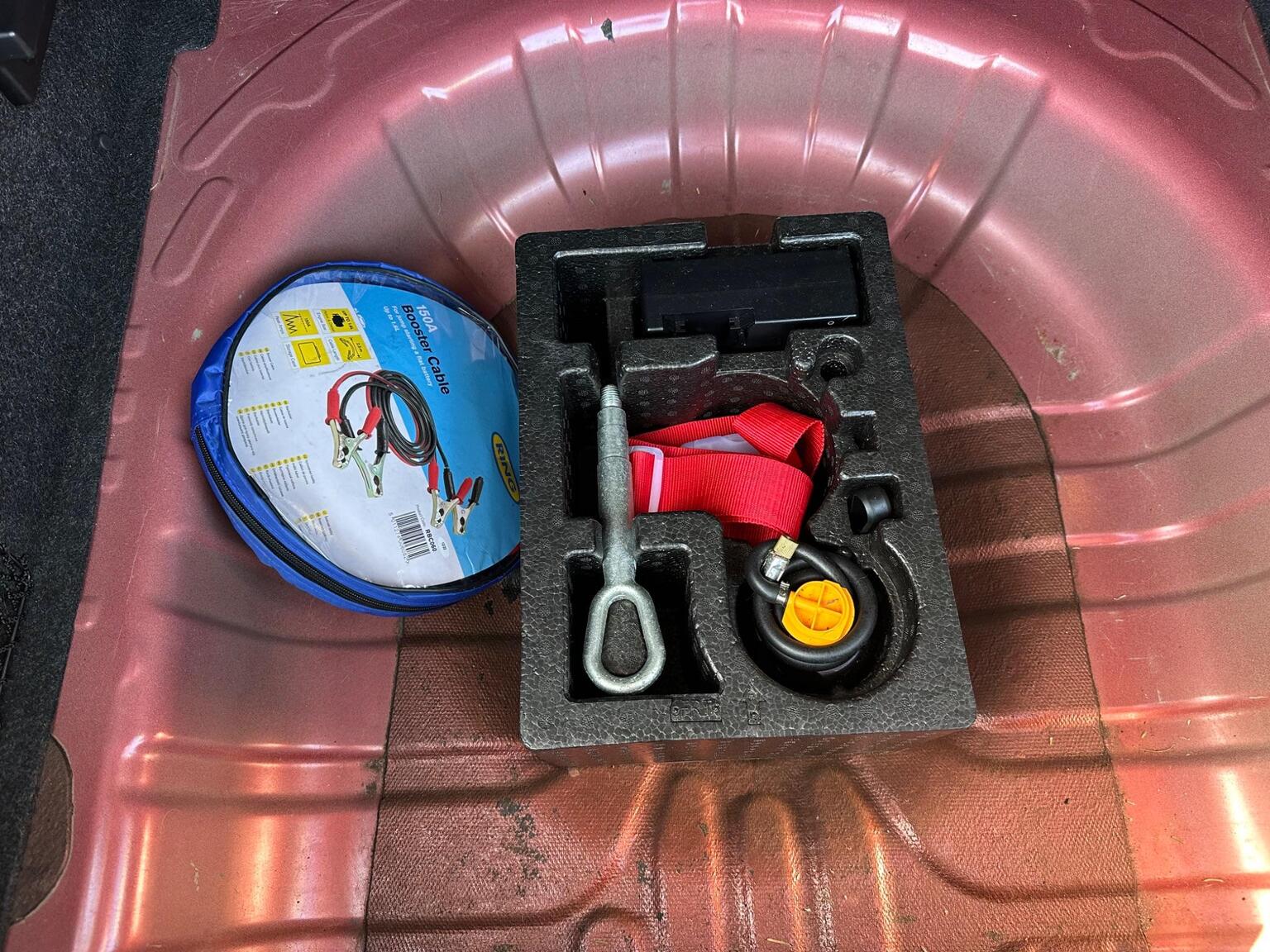 Used MG MG ZS 2018 Red for sale - £6499 in Thornbury, South ...